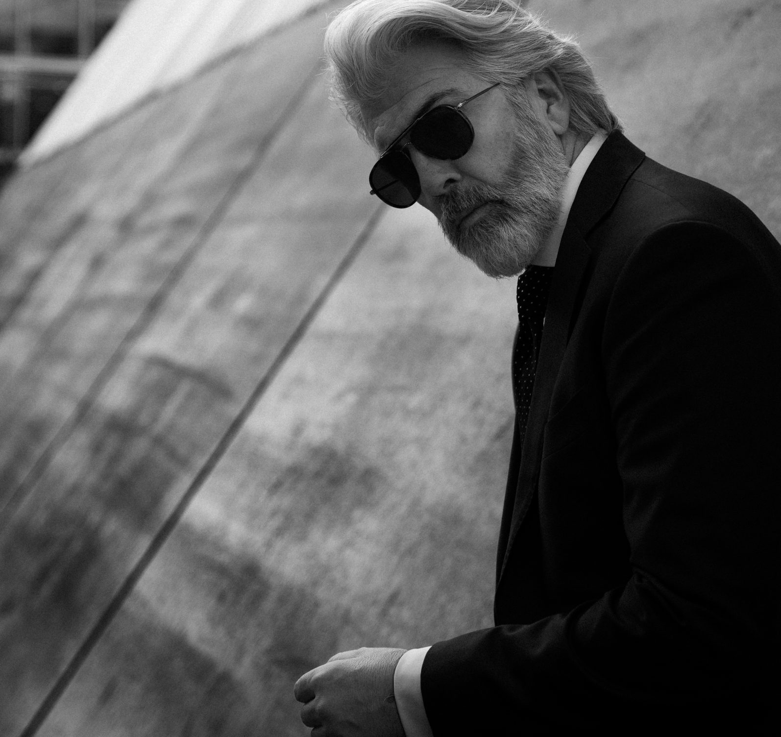 Sonnenbrille für Herren für Werbung fotografiert hair-styling und make ...